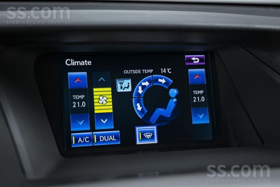 Black Lexus RX 2014 in Riga, with an engine capacity of 3.50 L and mileage of 115 thousand km for 16950 €, photo 25 on AUTOMOTO.COM.LV