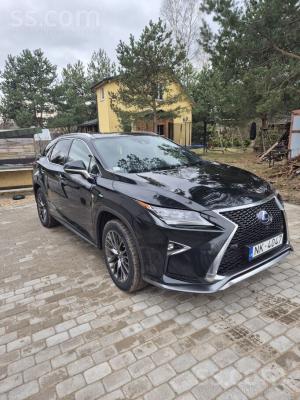 Melns Lexus RX 2017 Rīga, ar dzinēja tilpumu 3.50 L un nobraukumu 200 tūkst. km par 28500 €, foto  vietnē AUTOMOTO.COM.LV