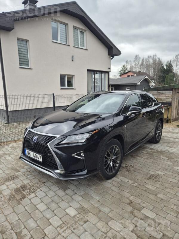 Black Lexus RX 2017 in Riga, with an engine capacity of 3.50 L and mileage of 200 thousand km for 28500 €, photo 2 on AUTOMOTO.COM.LV