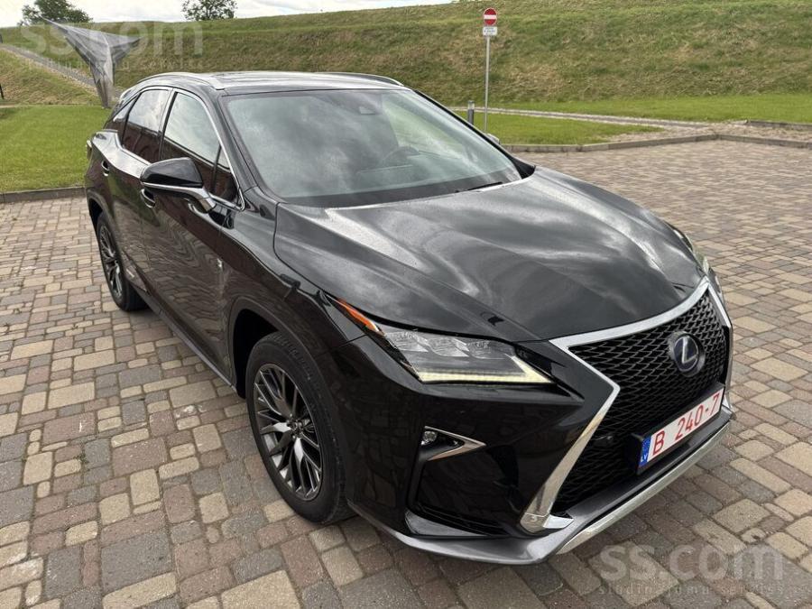 Black Lexus RX 2017 in Daugavpils, with an engine capacity of 3.50 L and mileage of 184 thousand km for 29450 €, photo 12 on AUTOMOTO.COM.LV