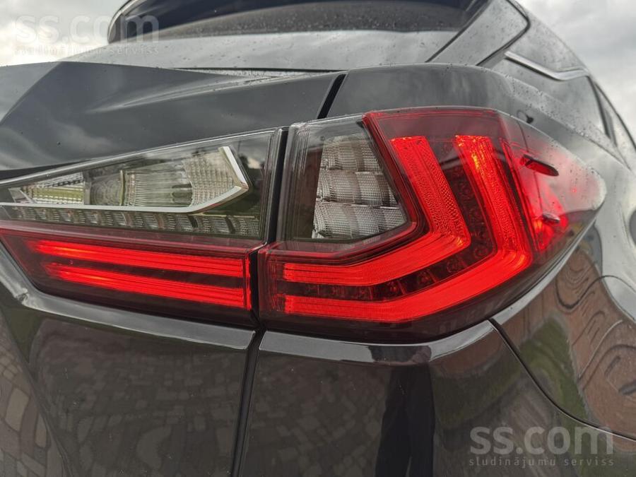 Black Lexus RX 2017 in Daugavpils, with an engine capacity of 3.50 L and mileage of 184 thousand km for 29450 €, photo 33 on AUTOMOTO.COM.LV