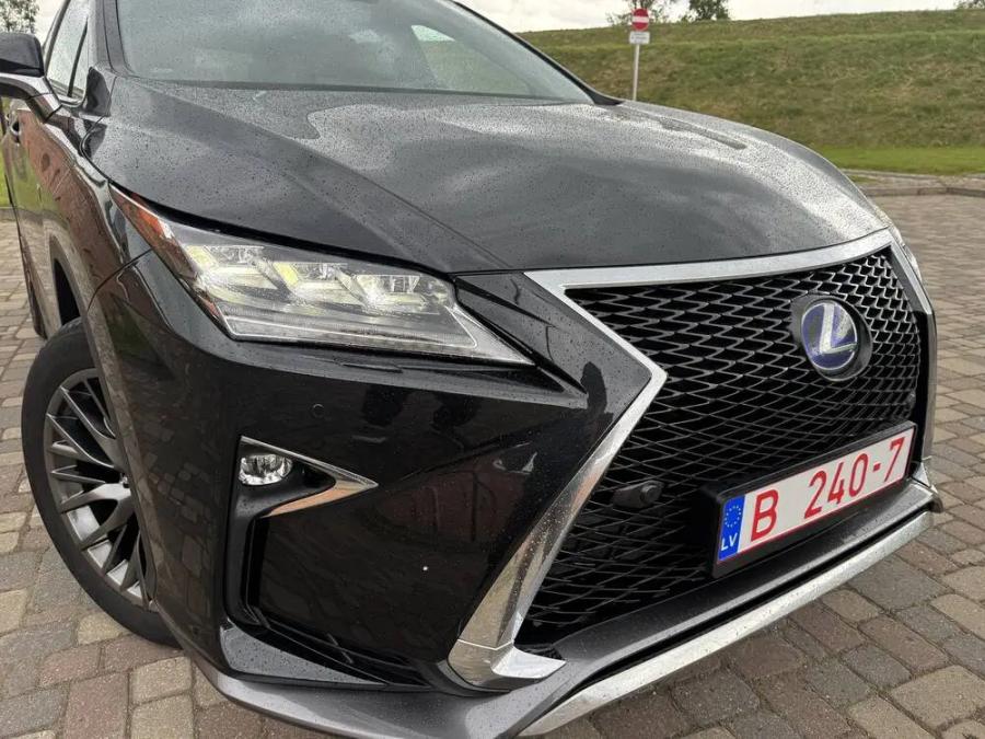 Black Lexus RX 2017 in Daugavpils, with an engine capacity of 3.50 L and mileage of 184 thousand km for 29500 €, photo 13 on AUTOMOTO.COM.LV
