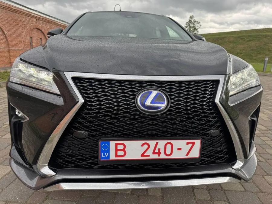 Black Lexus RX 2017 in Daugavpils, with an engine capacity of 3.50 L and mileage of 184 thousand km for 29500 €, photo 18 on AUTOMOTO.COM.LV