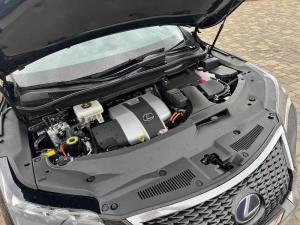 Black Lexus RX 2017 in Daugavpils, with an engine capacity of 3.50 L and mileage of 184 thousand km for 29500 €, photo 19 on AUTOMOTO.COM.LV