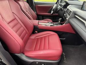 Black Lexus RX 2017 in Daugavpils, with an engine capacity of 3.50 L and mileage of 184 thousand km for 29500 €, photo 21 on AUTOMOTO.COM.LV