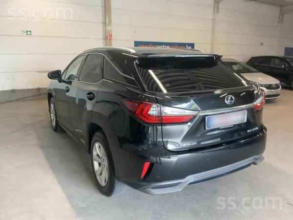 Melns Lexus RX 2017 Daugavpils, ar dzinēja tilpumu 3.50 L un nobraukumu 213 tūkst. km par 25730 €, foto 4 vietnē AUTOMOTO.COM.LV