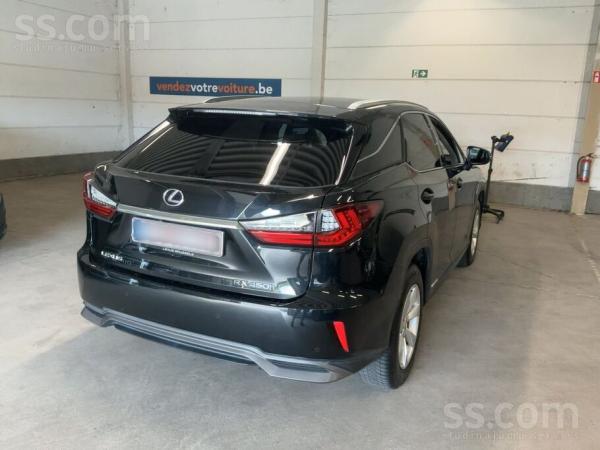 Melns Lexus RX 2017 Daugavpils, ar dzinēja tilpumu 3.50 L un nobraukumu 213 tūkst. km par 25730 €, foto 5 vietnē AUTOMOTO.COM.LV