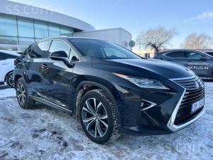 Black Lexus RX 2018 in Riga, with an engine capacity of 3.50 L and mileage of 152 thousand km for 29950 €, photo 2 on AUTOMOTO.COM.LV