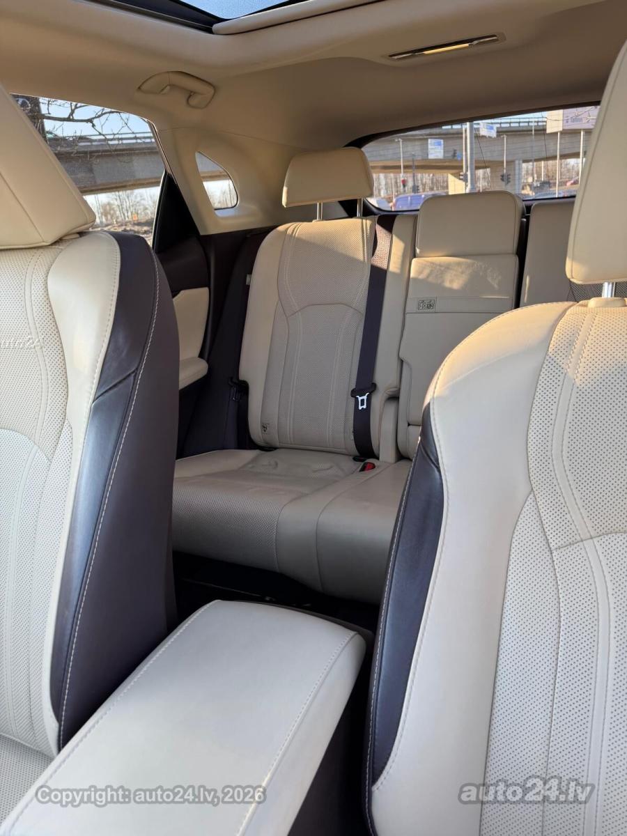Melns Lexus RX 2019 Tallina, ar dzinēja tilpumu 3.50 L un nobraukumu 87 tūkst. km par 33900 €, foto 9 vietnē AUTOMOTO.COM.LV