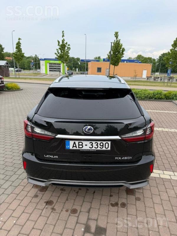 Melns Lexus RX 2019 Ventspils, ar dzinēja tilpumu 3.50 L un nobraukumu 100 tūkst. km par 38000 €, foto 8 vietnē AUTOMOTO.COM.LV