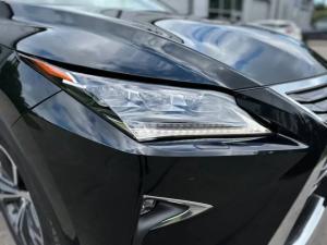 Black Lexus RX 2019 in Riga, with an engine capacity of 3.50 L and mileage of 157 thousand km for 35990 €, photo 3 on AUTOMOTO.COM.LV