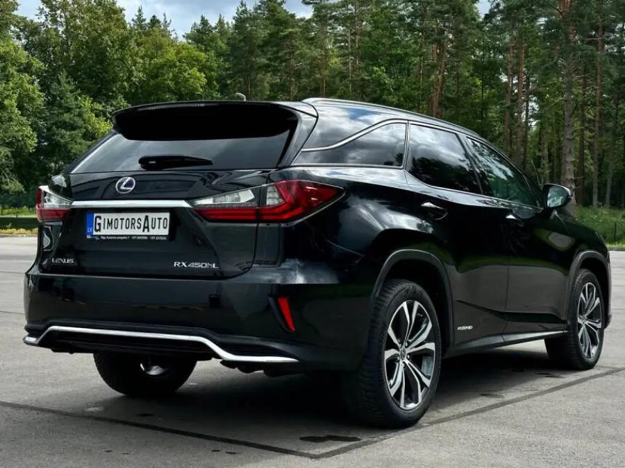 Black Lexus RX 2019 in Riga, with an engine capacity of 3.50 L and mileage of 157 thousand km for 35990 €, photo 6 on AUTOMOTO.COM.LV