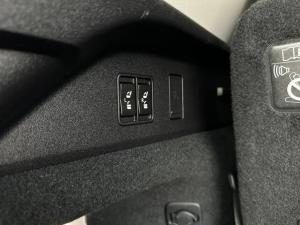 Black Lexus RX 2019 in Riga, with an engine capacity of 3.50 L and mileage of 157 thousand km for 35990 €, photo 24 on AUTOMOTO.COM.LV
