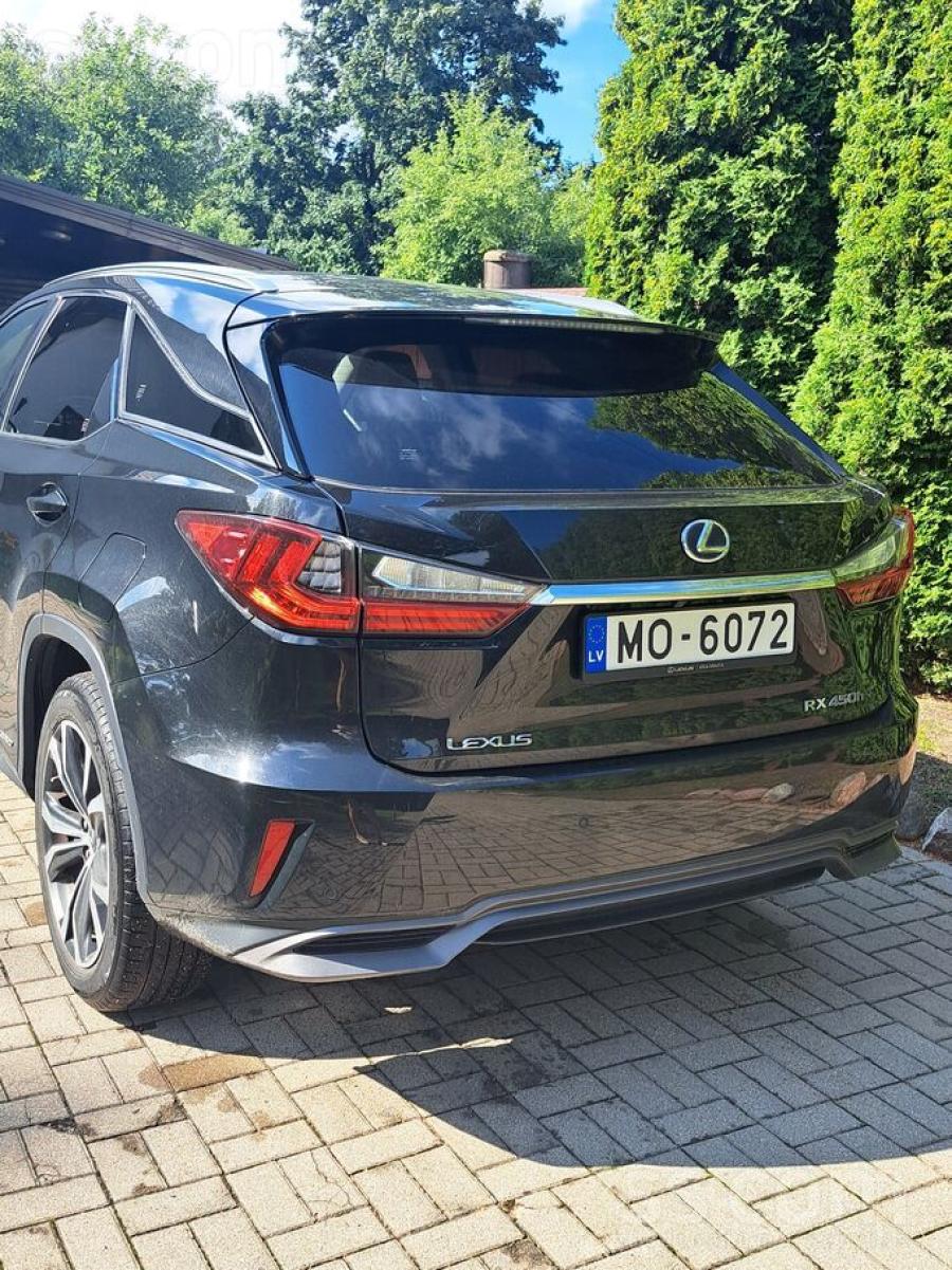 Black Lexus RX 2020 in Riga, with an engine capacity of 3.50 L and mileage of 91 thousand km for 38600 €, photo 5 on AUTOMOTO.COM.LV