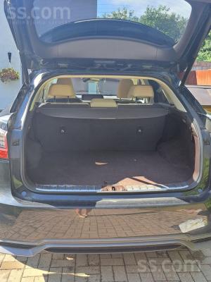 Black Lexus RX 2020 in Riga, with an engine capacity of 3.50 L and mileage of 91 thousand km for 38600 €, photo 6 on AUTOMOTO.COM.LV