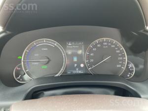 Black Lexus RX 2020 in Riga, with an engine capacity of 3.50 L and mileage of 132 thousand km for 36500 €, photo 13 on AUTOMOTO.COM.LV