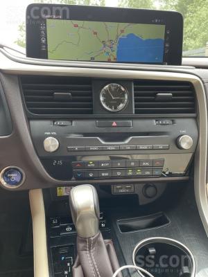 Black Lexus RX 2020 in Riga, with an engine capacity of 3.50 L and mileage of 132 thousand km for 36500 €, photo 14 on AUTOMOTO.COM.LV