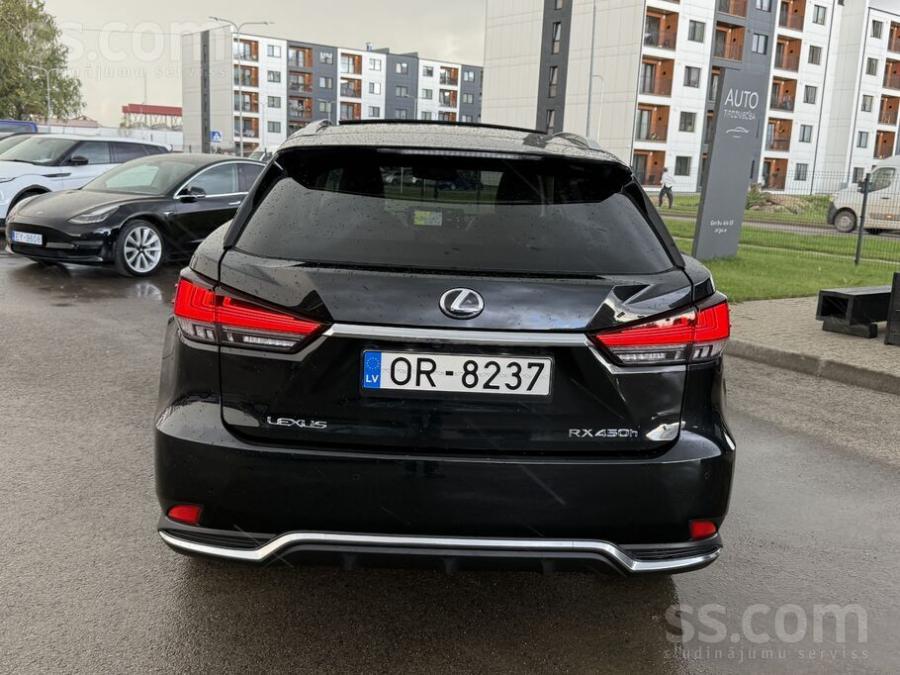 Melns Lexus RX 2020 Jelgava, ar dzinēja tilpumu 3.50 L un nobraukumu 0 tūkst. km par 40000 €, foto 7 vietnē AUTOMOTO.COM.LV