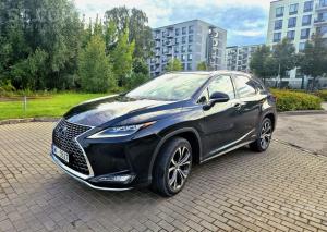 Black Lexus RX 2021 in Riga, with an engine capacity of 3.50 L and mileage of 74 thousand km for 42900 €, photo 1 on AUTOMOTO.COM.LV