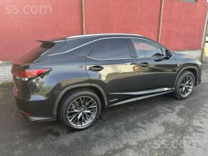 Black Lexus RX 2022 in Riga, with an engine capacity of 3.50 L and mileage of 80 thousand km for 55000 €, photo 4 on AUTOMOTO.COM.LV