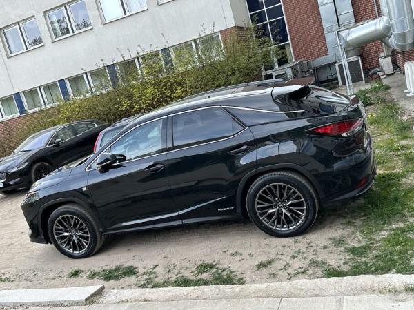 Melns Lexus RX 2022 Rīga, ar dzinēja tilpumu 3.50 L un nobraukumu 80 tūkst. km par 55000 €, foto 10 vietnē AUTOMOTO.COM.LV