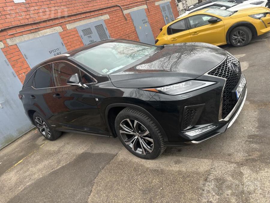 Black Lexus RX 2022 in Riga, with an engine capacity of 3.50 L and mileage of 80 thousand km for 55000 €, photo 14 on AUTOMOTO.COM.LV