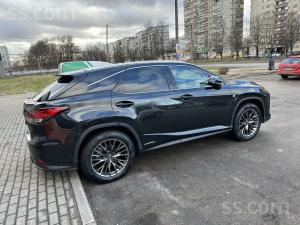 Black Lexus RX 2022 in Riga, with an engine capacity of 3.50 L and mileage of 80 thousand km for 55000 €, photo 20 on AUTOMOTO.COM.LV