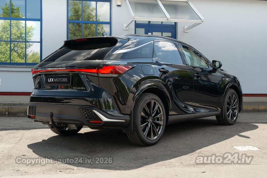 Black Lexus RX 2025 in Vilnius, with an engine capacity of 0.00 L and mileage of 13 thousand km for 76900 €, photo 9 on AUTOMOTO.COM.LV