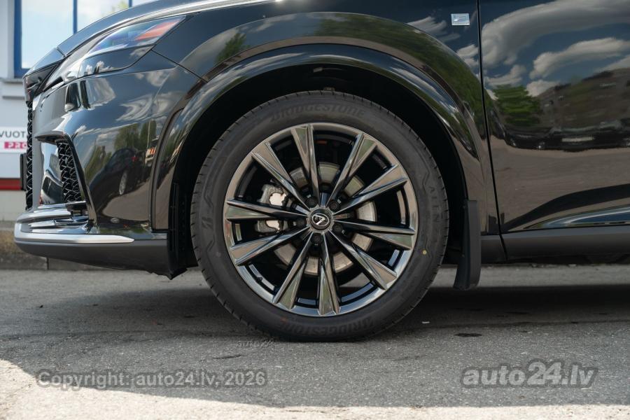 Black Lexus RX 2025 in Vilnius, with an engine capacity of 0.00 L and mileage of 13 thousand km for 76900 €, photo 12 on AUTOMOTO.COM.LV
