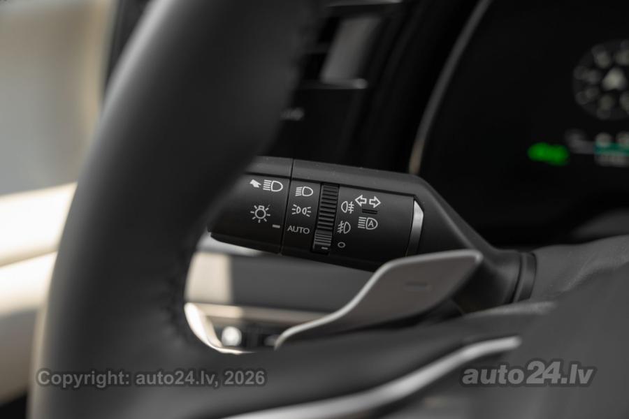 Black Lexus RX 2025 in Vilnius, with an engine capacity of 0.00 L and mileage of 13 thousand km for 76900 €, photo 16 on AUTOMOTO.COM.LV