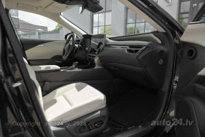 Black Lexus RX 2025 in Vilnius, with an engine capacity of 0.00 L and mileage of 13 thousand km for 76900 €, photo 23 on AUTOMOTO.COM.LV