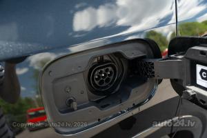 Black Lexus RX 2025 in Vilnius, with an engine capacity of 0.00 L and mileage of 13 thousand km for 76900 €, photo 25 on AUTOMOTO.COM.LV
