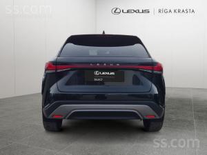 Melns Lexus RX 2025 Rīga, ar dzinēja tilpumu 2.50 L un nobraukumu 11 tūkst. km par 64900 €, foto 5 vietnē AUTOMOTO.COM.LV
