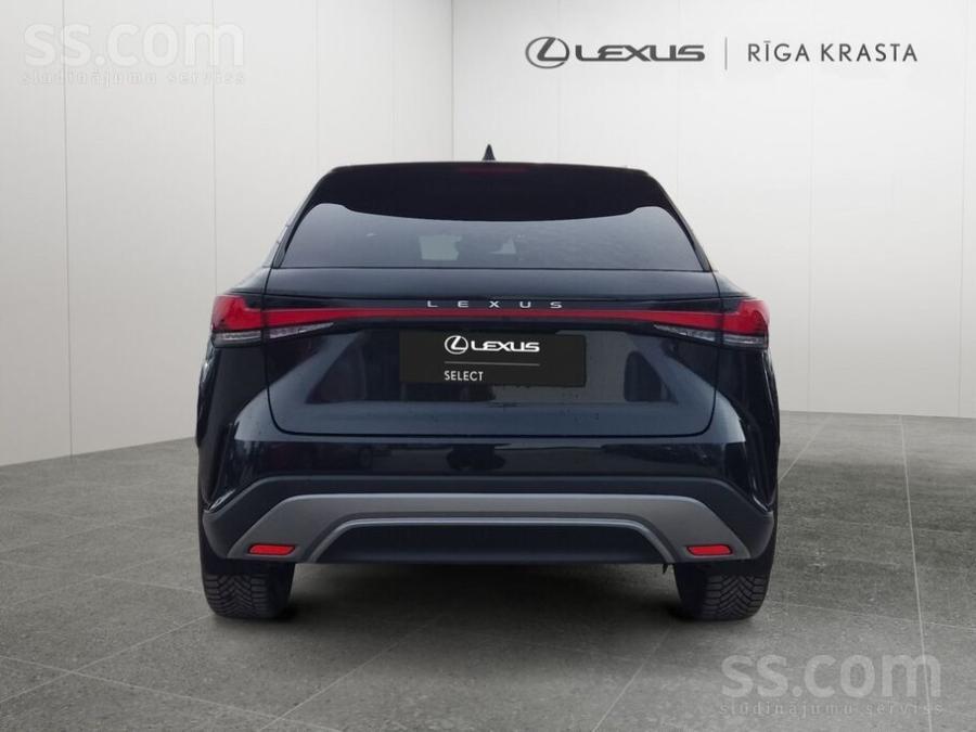 Melns Lexus RX 2025 Rīga, ar dzinēja tilpumu 2.50 L un nobraukumu 11 tūkst. km par 64900 €, foto 5 vietnē AUTOMOTO.COM.LV