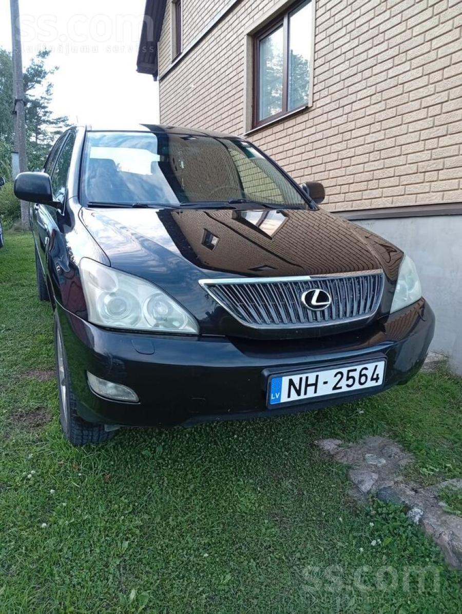 Black Lexus RX 2004 in Rezekne, with an engine capacity of 3.00 L and mileage of 339 thousand km for 3900 €, photo 1 on AUTOMOTO.COM.LV