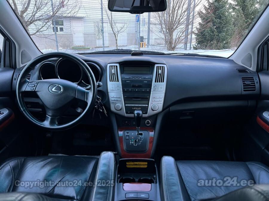 Melns Lexus RX 2007 Pērnava, ar dzinēja tilpumu 3.50 L un nobraukumu 202 tūkst. km par 4990 €, foto 13 vietnē AUTOMOTO.COM.LV