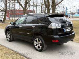 Black Lexus RX 2008 in Tallinn, with an engine capacity of 3.30 L and mileage of 257 thousand km for 5390 €, photo 5 on AUTOMOTO.COM.LV