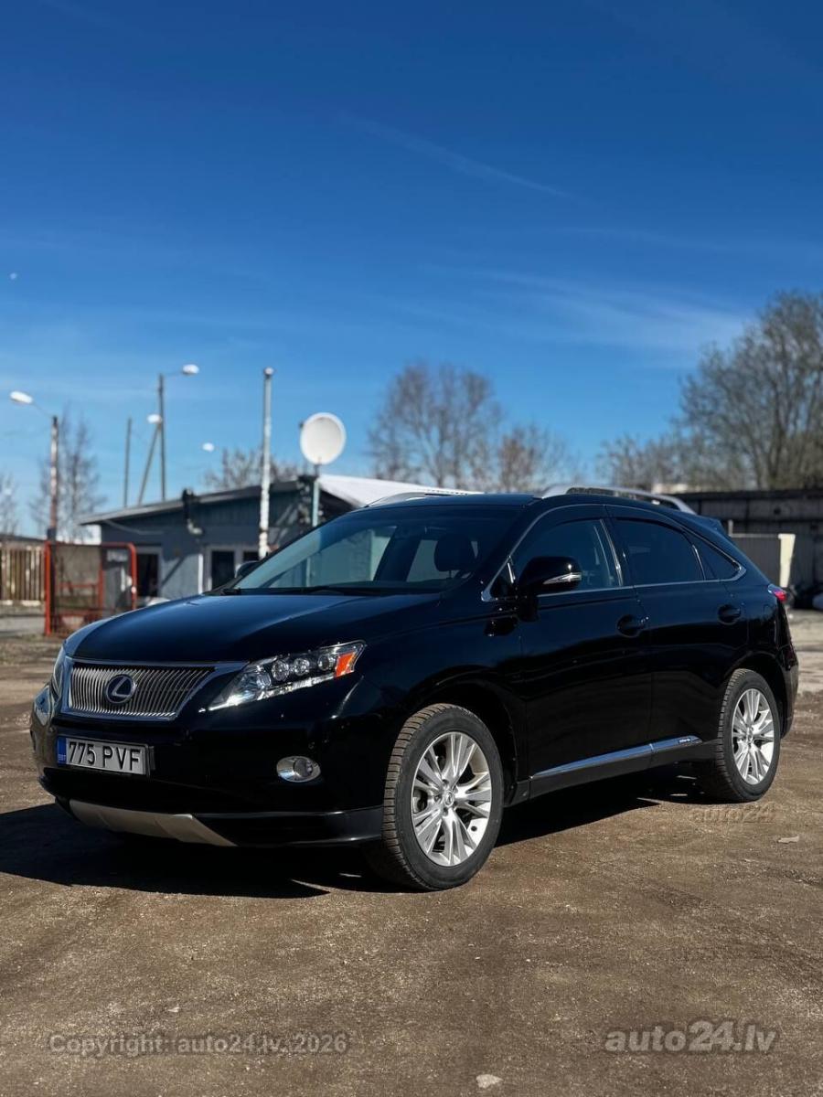 Melns Lexus RX 2010 Tallina, ar dzinēja tilpumu 3.50 L un nobraukumu 260 tūkst. km par 11999 €, foto 1 vietnē AUTOMOTO.COM.LV
