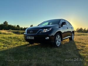 Black Lexus RX 2010 in Tallinn, with an engine capacity of 3.50 L and mileage of 293 thousand km for 9000 €, photo 3 on AUTOMOTO.COM.LV