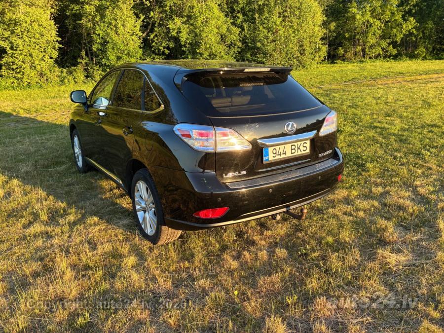 Black Lexus RX 2010 in Tallinn, with an engine capacity of 3.50 L and mileage of 293 thousand km for 9000 €, photo 5 on AUTOMOTO.COM.LV