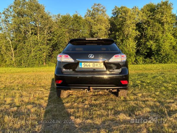 Black Lexus RX 2010 in Tallinn, with an engine capacity of 3.50 L and mileage of 293 thousand km for 9000 €, photo 5 on AUTOMOTO.COM.LV