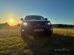 Black Lexus RX 2010 in Tallinn, with an engine capacity of 3.50 L and mileage of 293 thousand km for 9000 €, photo 10 on AUTOMOTO.COM.LV