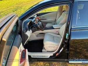 Black Lexus RX 2010 in Tallinn, with an engine capacity of 3.50 L and mileage of 293 thousand km for 9000 €, photo 12 on AUTOMOTO.COM.LV