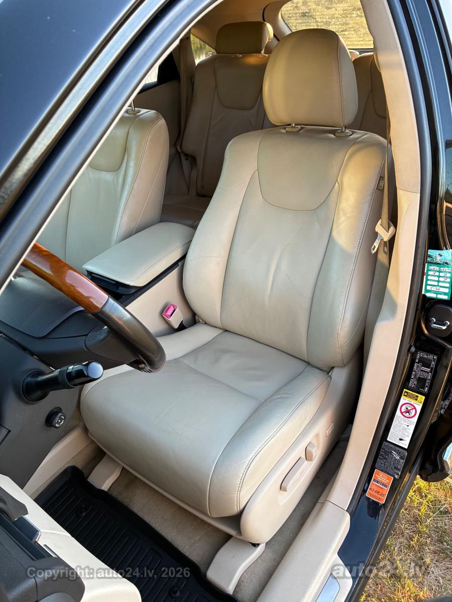 Black Lexus RX 2010 in Tallinn, with an engine capacity of 3.50 L and mileage of 293 thousand km for 9000 €, photo 13 on AUTOMOTO.COM.LV