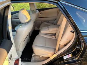 Black Lexus RX 2010 in Tallinn, with an engine capacity of 3.50 L and mileage of 293 thousand km for 9000 €, photo 14 on AUTOMOTO.COM.LV
