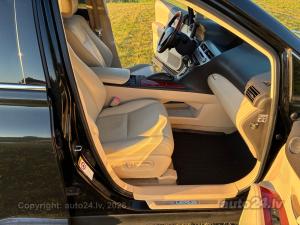 Black Lexus RX 2010 in Tallinn, with an engine capacity of 3.50 L and mileage of 293 thousand km for 9000 €, photo 17 on AUTOMOTO.COM.LV