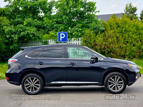 Black Lexus RX 2010 in Tallinn, with an engine capacity of 3.50 L and mileage of 265 thousand km for 9490 €, photo 7 on AUTOMOTO.COM.LV