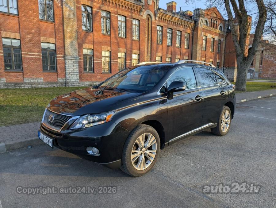 Black Lexus RX 2011 in Tallinn, with an engine capacity of 3.50 L and mileage of 228 thousand km for 11999 €, photo 1 on AUTOMOTO.COM.LV