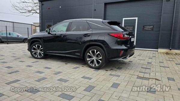 Melns Lexus RX 2017 Hāpsalu, ar dzinēja tilpumu 3.50 L un nobraukumu 139 tūkst. km par 34500 €, foto 2 vietnē AUTOMOTO.COM.LV