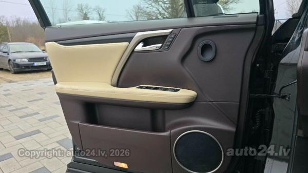 Melns Lexus RX 2017 Hāpsalu, ar dzinēja tilpumu 3.50 L un nobraukumu 139 tūkst. km par 34500 €, foto 11 vietnē AUTOMOTO.COM.LV